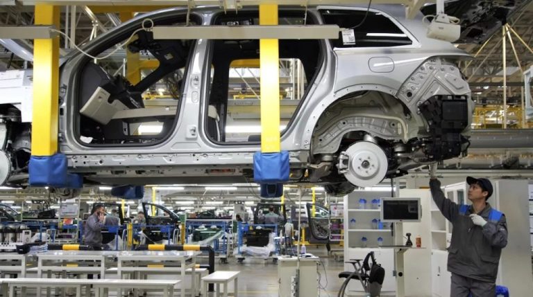 China Consolidates as World Leader in Electric Vehicle Production ...