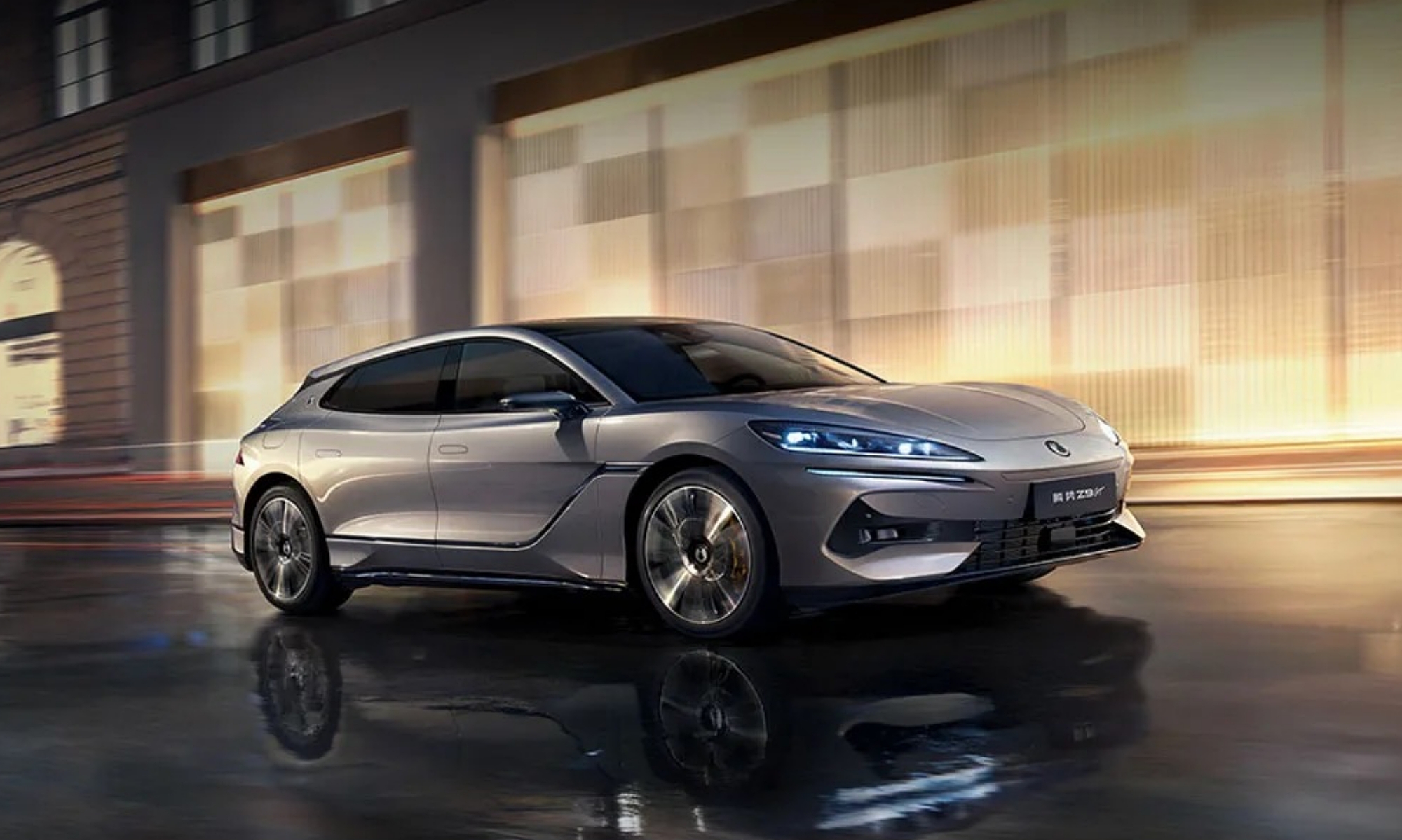 Denza Z9GT: el lujoso vehículo eléctrico de BYD llega a Europa